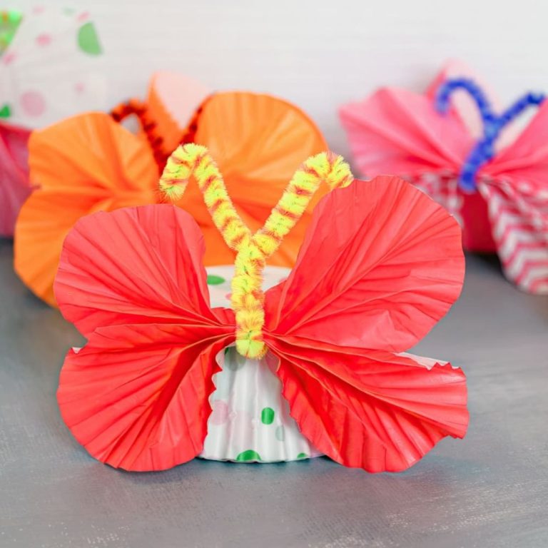 16 Colorful Craft Ideas You Can Create with Cupcake Liners